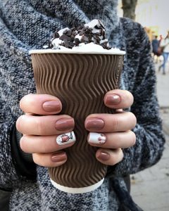 50 Amazing Coffee Nail Designs and Coffee Nail Polishes for 2025