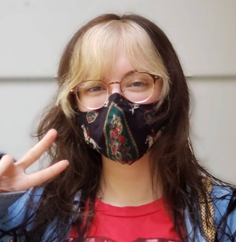 60 Pictures of Dyed Bangs & Colored Fringe That Are HOT in 2025